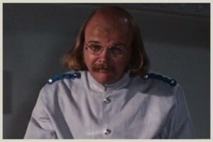 Putter Smith - Biographies - Bond Scenes